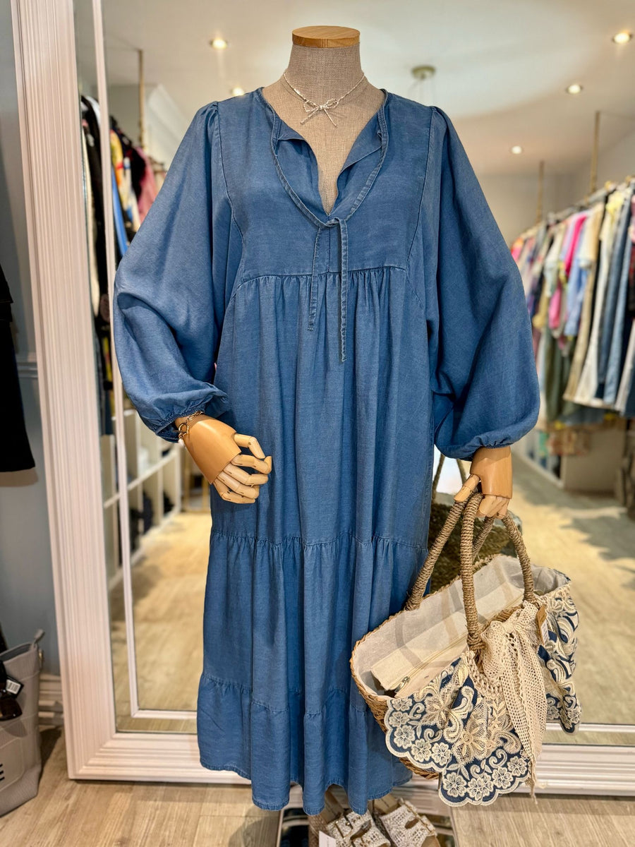 White Hanger Denim 'All Year Round' Dress – Wardrobe